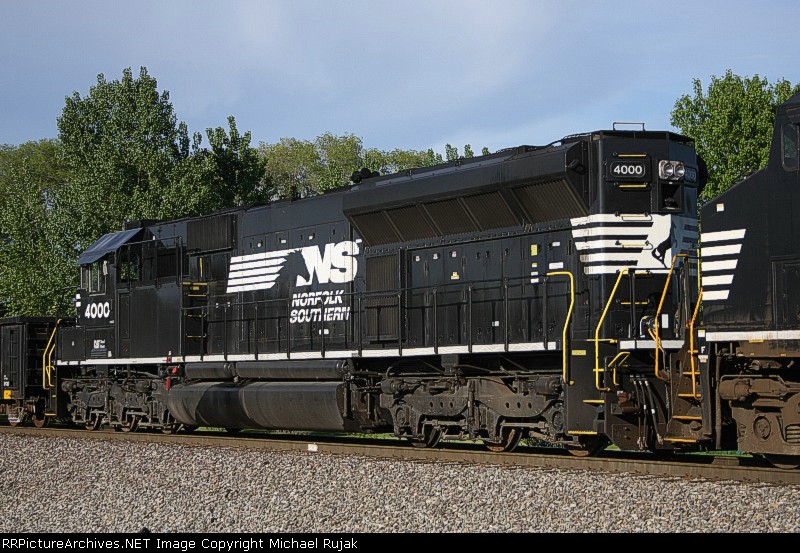 NS 4000